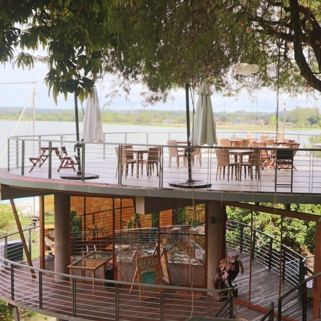 El Rio Adventura Cafe: Spend a Relaxing Afternoon at This Riverside ...