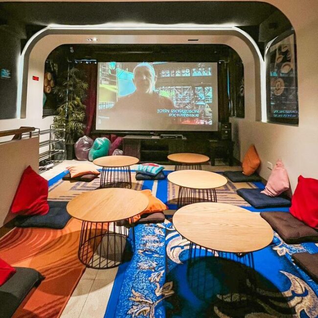 The Director's Cafe Lets You Watch Movies While on a Coffee Date